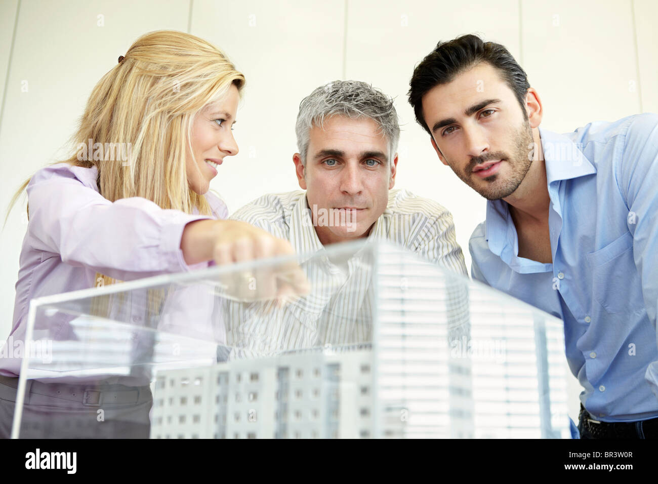 Looking up architecture hi-res stock photography and images - Alamy