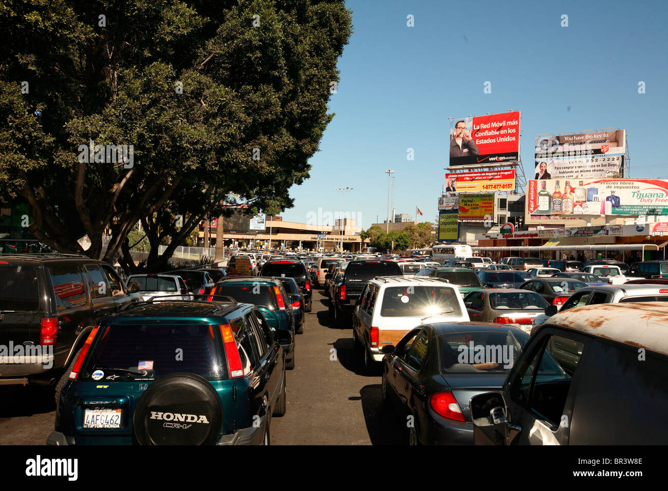 US/Mexico Border traffic jam Stock Photo - Alamy