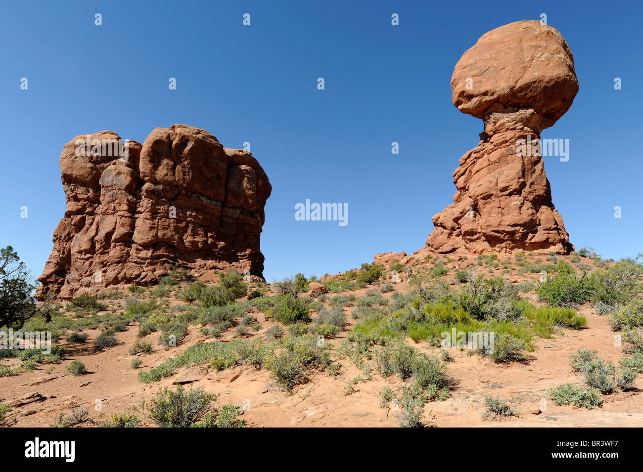Balanced Rock Arches National Park Moab Utah Stock Photo - Alamy
