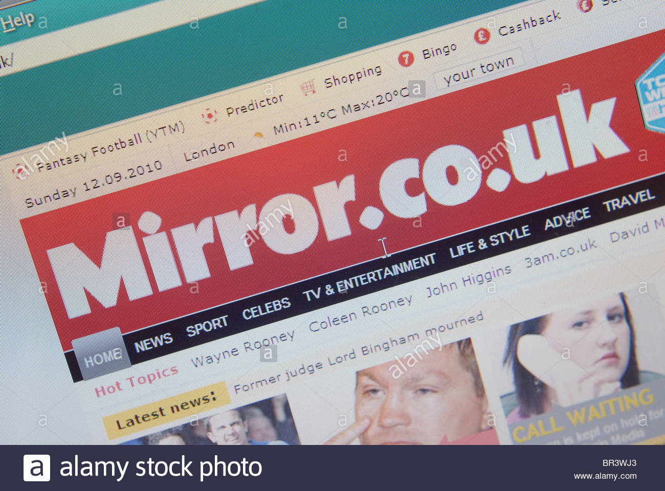 Daily Mirror Newspaper Stock Photos & Daily Mirror Newspaper Stock ...