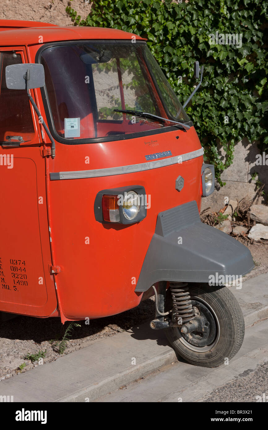 Three Wheeler Van High Resolution Stock Photography and Images - Alamy