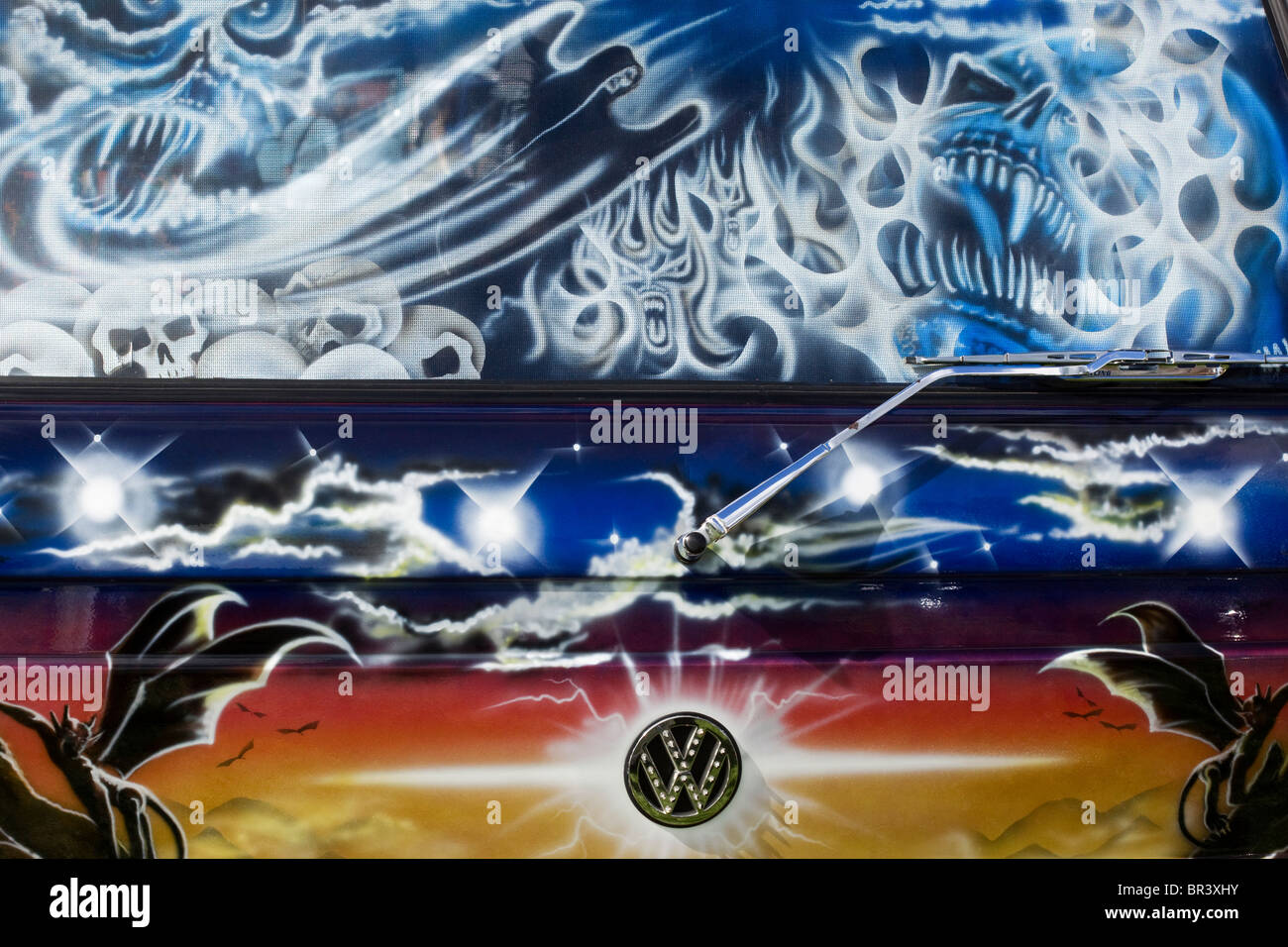 Spray Painting Van High Resolution Stock Photography and Images - Alamy