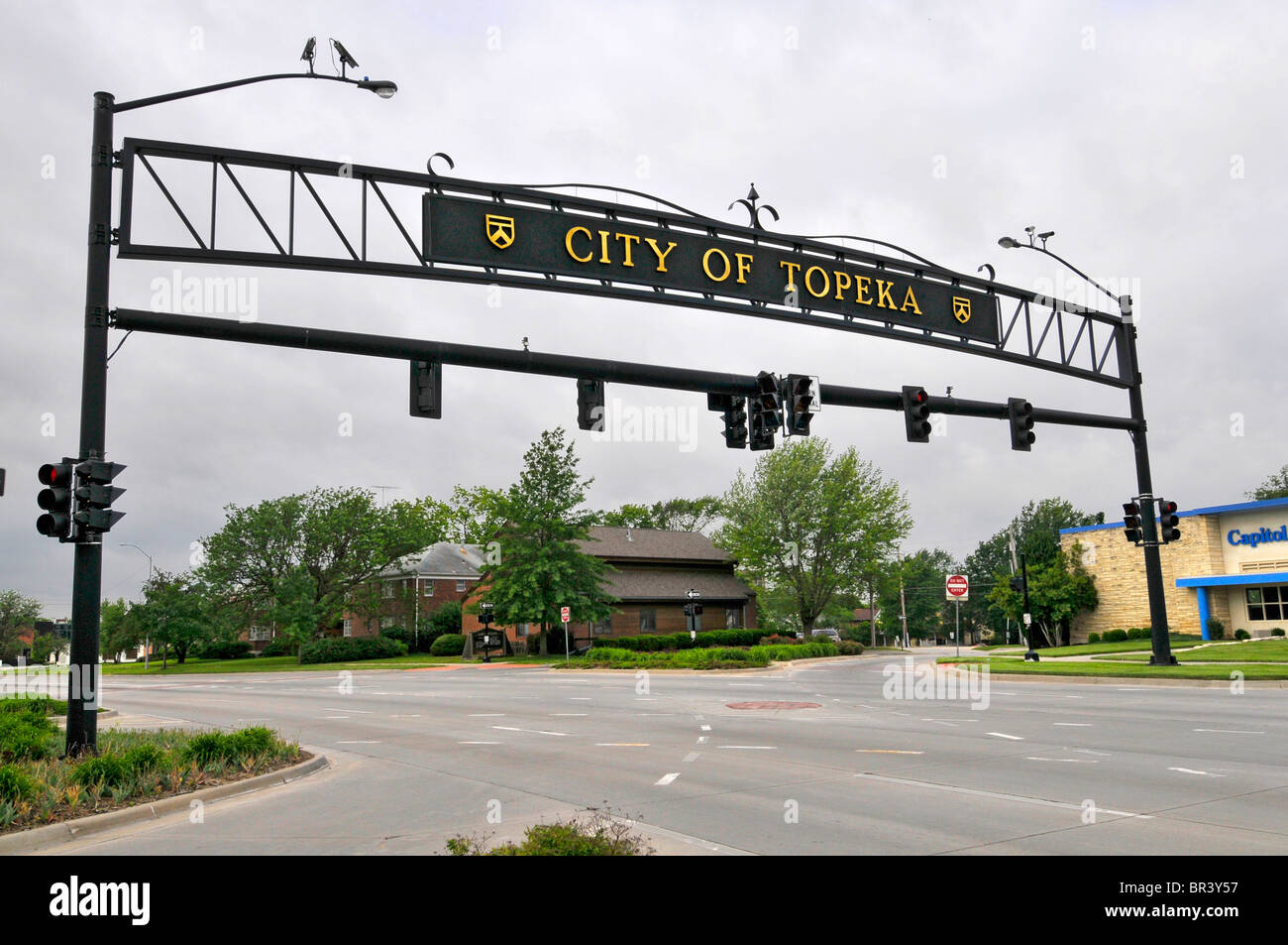 Welcome to topeka sign hi-res stock photography and images - Alamy