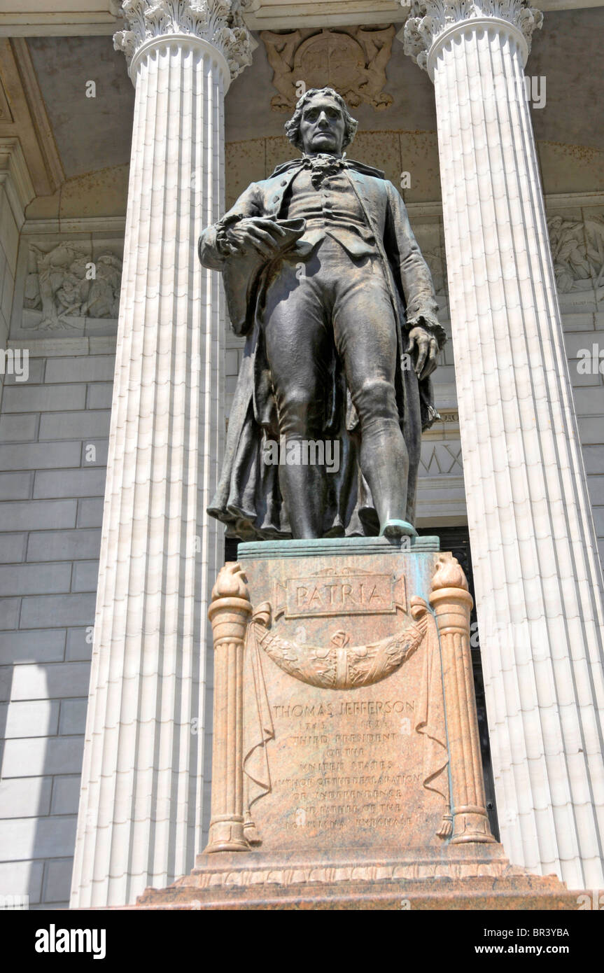 Statue of Thomas Jefferson in front of State Capitol Jefferson City ...