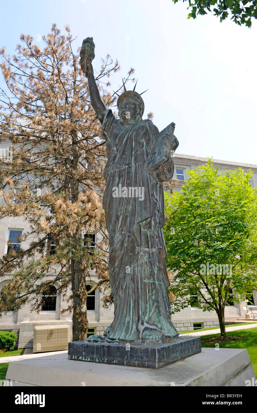 Statue of Liberty Replica State Capitol Jefferson City Missouri Stock ...