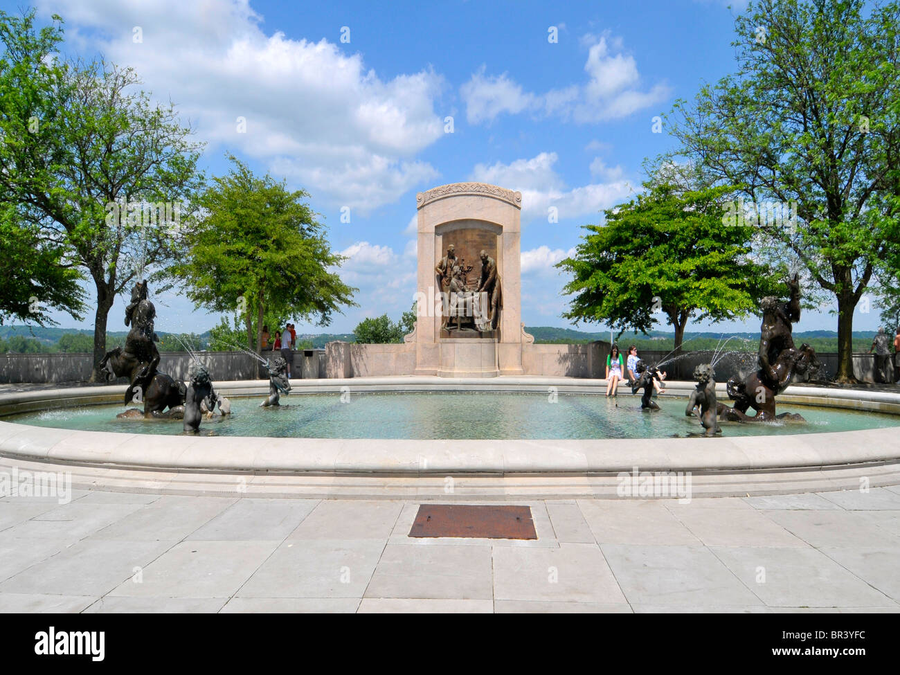Marbois and Fountain of Centaurs State Capitol Jefferson City Missouri ...