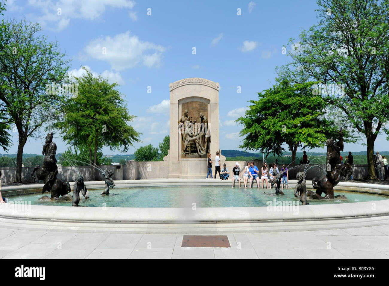 Marbois and Fountain of Centaurs State Capitol Jefferson City Missouri ...