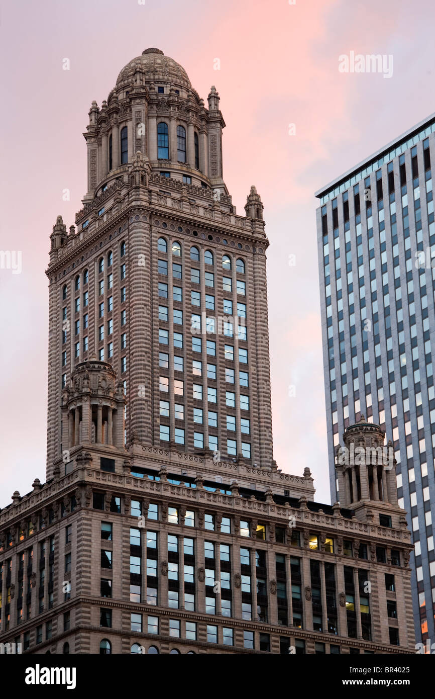Chicago life insurance building hi-res stock photography and images - Alamy