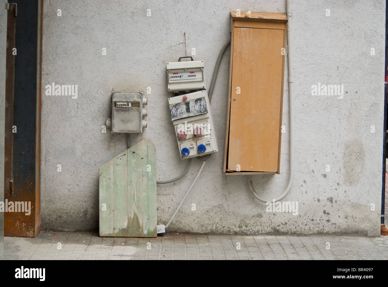 A temporary electrical power supply to a building site Stock Photo - Alamy
