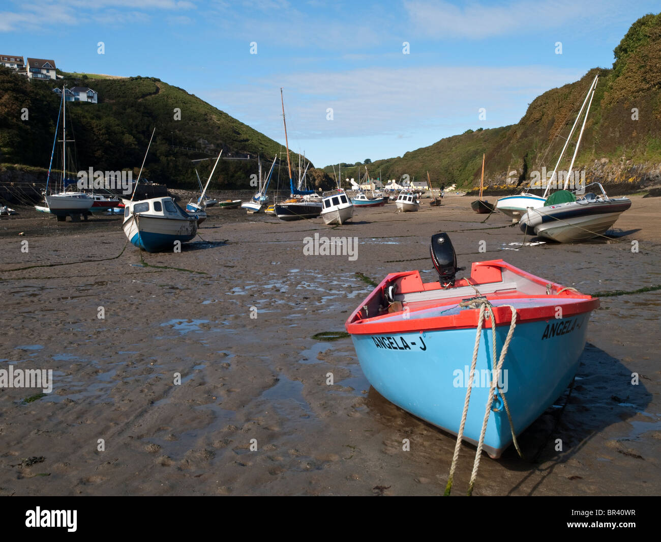 Solva estuary and st bride's bay hi-res stock photography and images ...