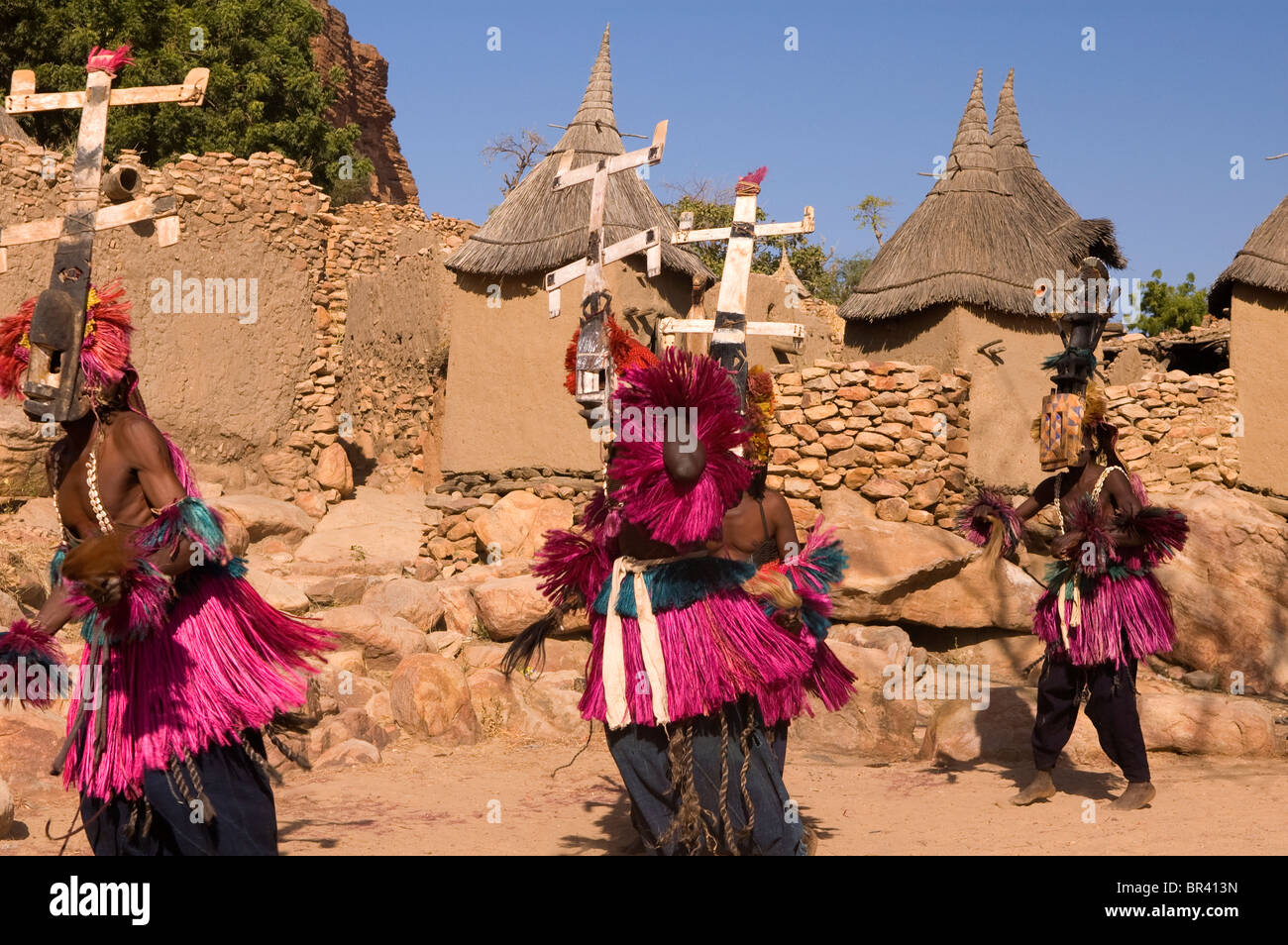 Dogon village mali huts hi-res stock photography and images - Alamy
