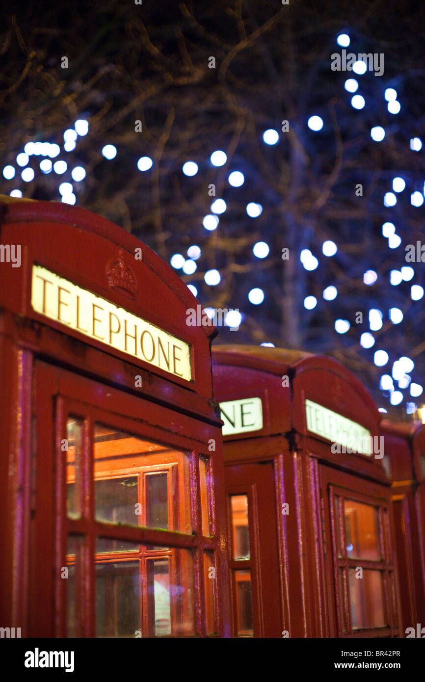 Red phone box christmas lights hi-res stock photography and images - Alamy