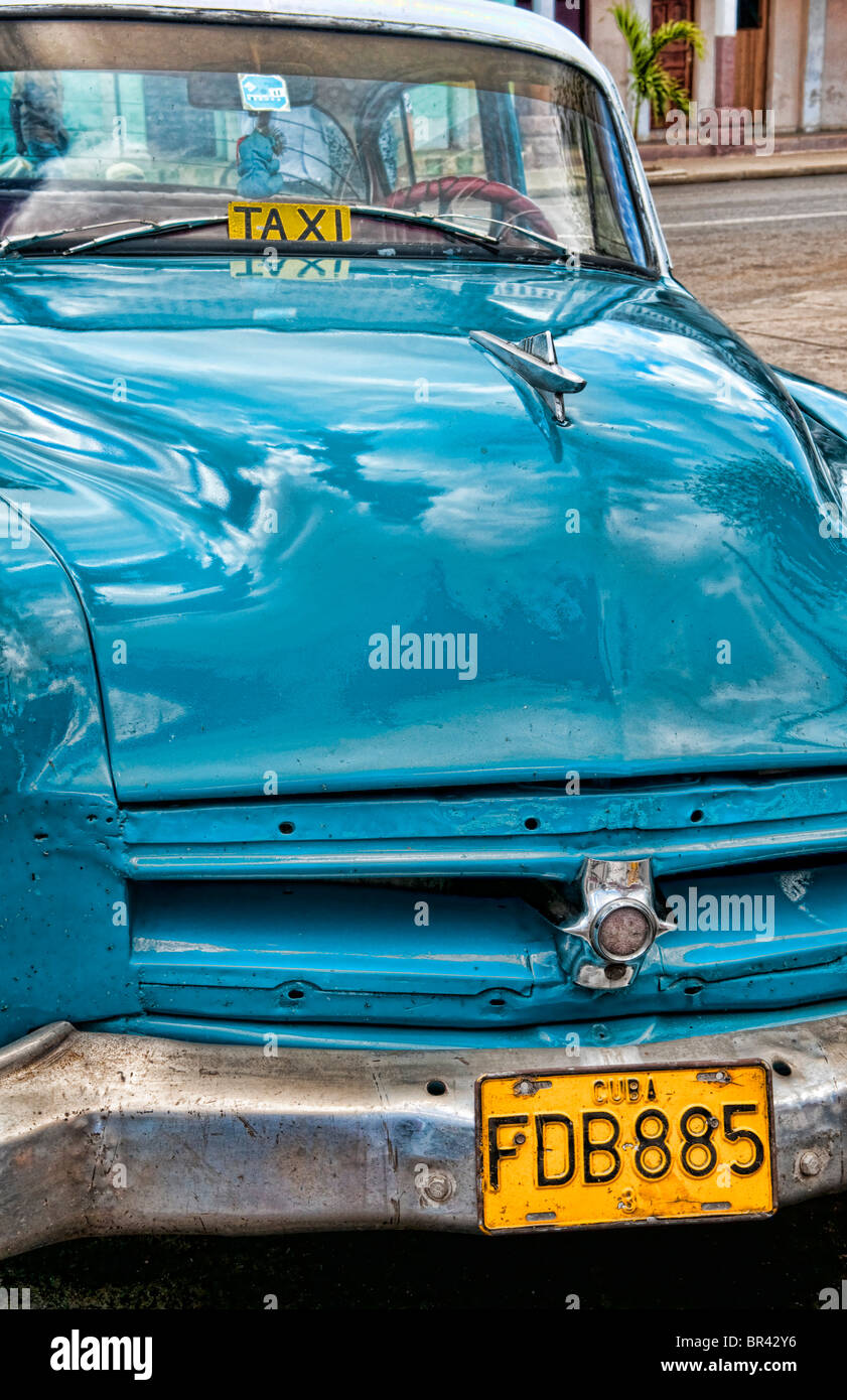 Vintage taxi on street, Havana, Cuba Stock Photo - Alamy