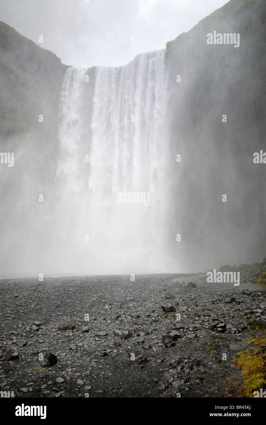Skogarfoss waterfall hi-res stock photography and images - Alamy