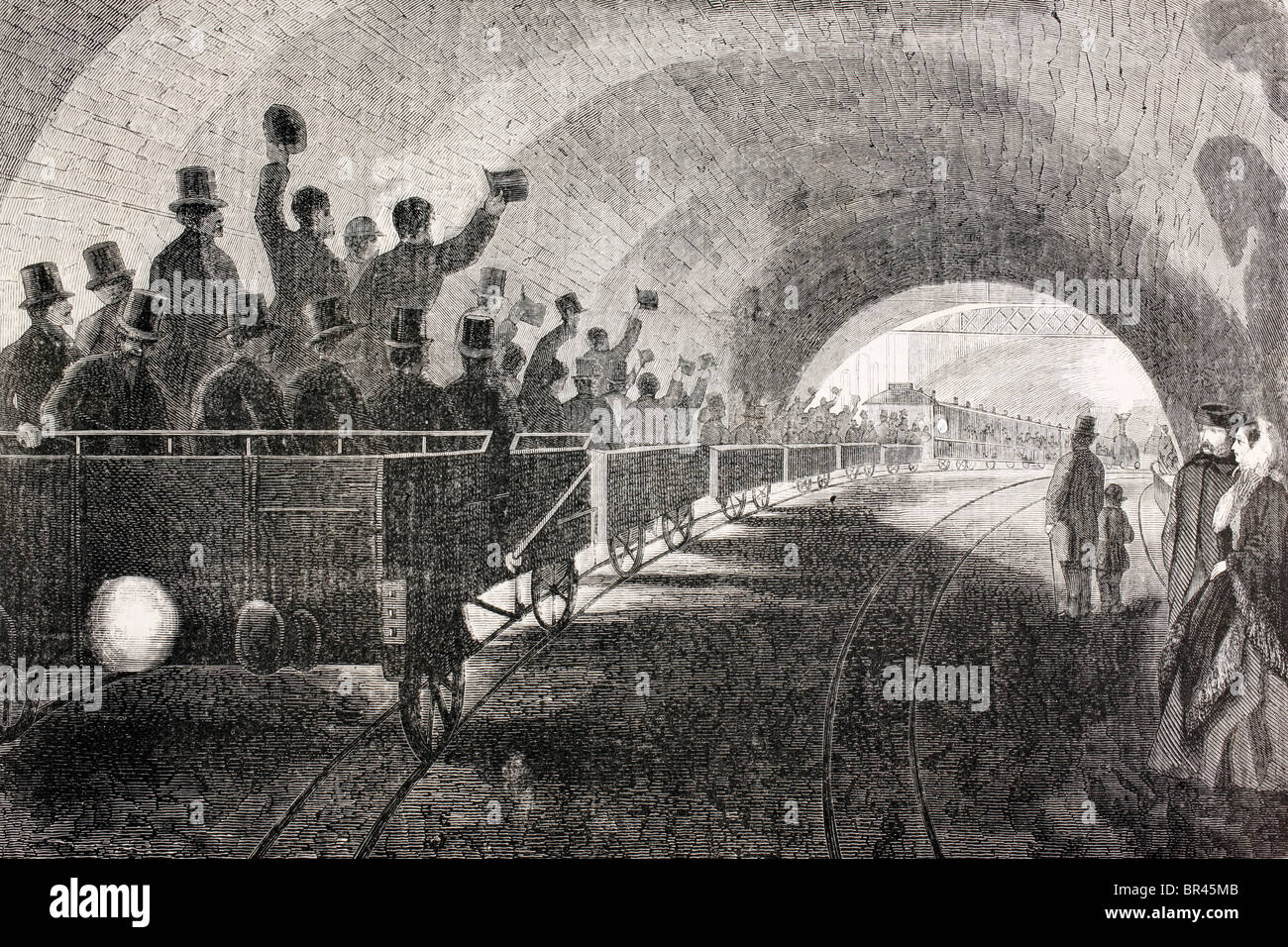 London underground train 1862 hi-res stock photography and images - Alamy