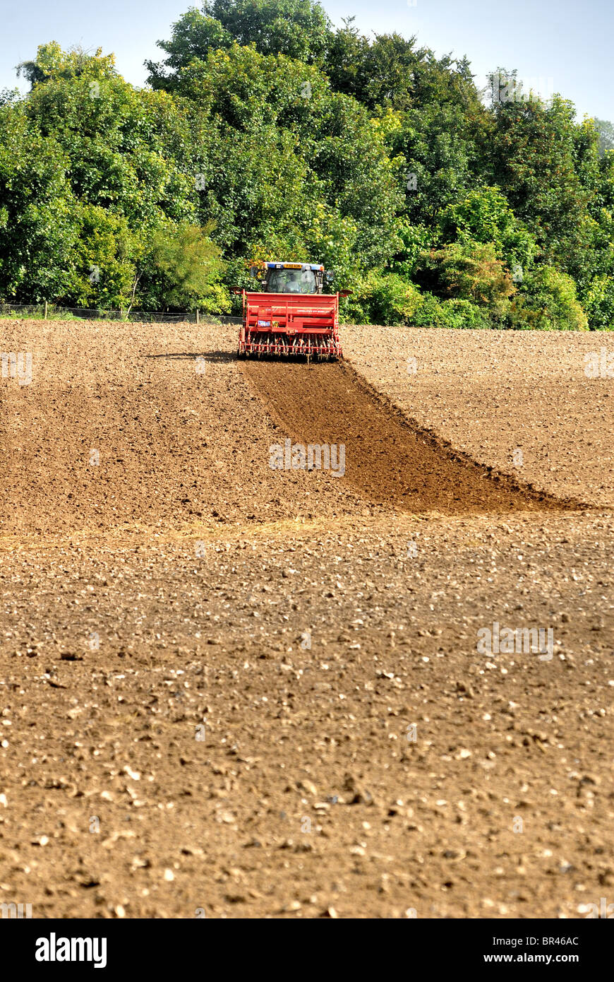 Red tractor field hi-res stock photography and images - Alamy