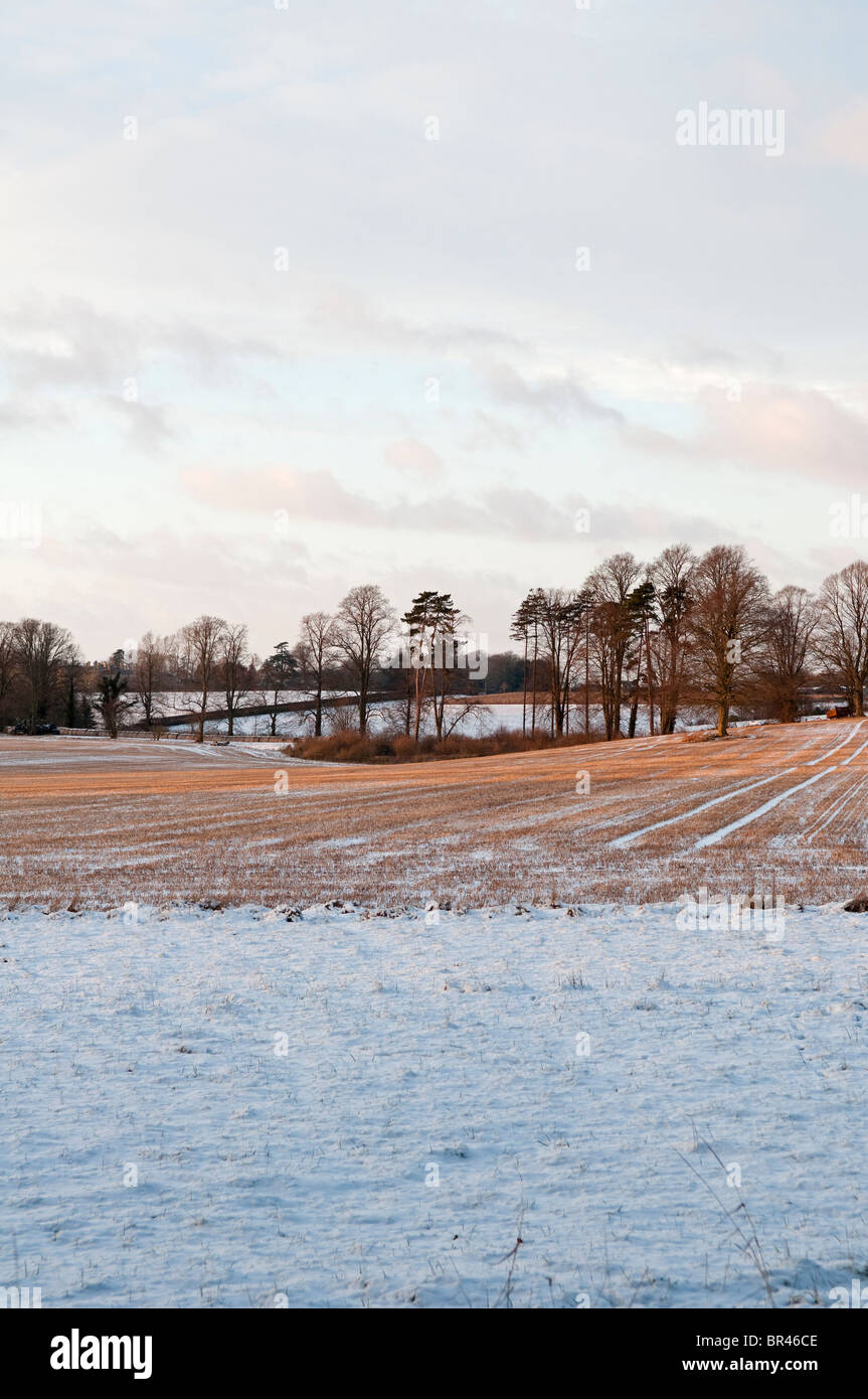 A snowy countryside landscape Stock Photo - Alamy