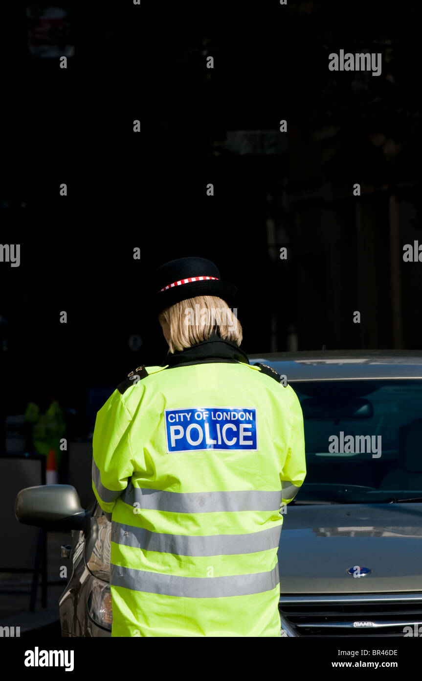 Female constable hi-res stock photography and images - Alamy