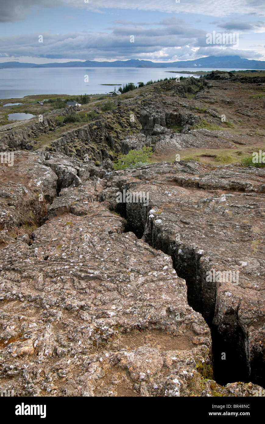 Thingvellir national park fault line hi-res stock photography and ...