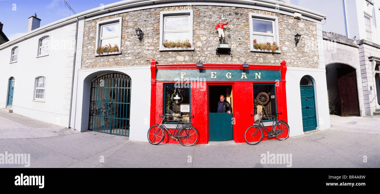 Moate hi-res stock photography and images - Alamy