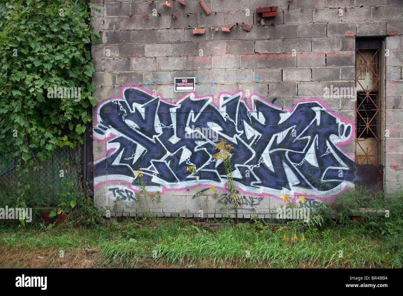 Cryptic graffiti art hi-res stock photography and images - Alamy