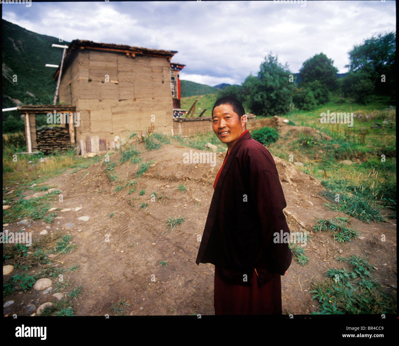 Tibetan monk outside dormitory building hi-res stock photography and ...