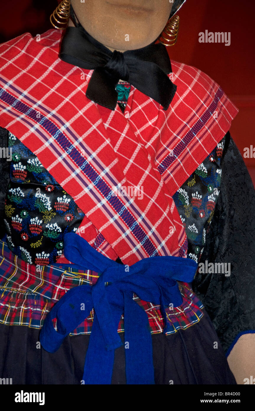 Dutch girl traditional costume High Resolution Stock Photography and ...