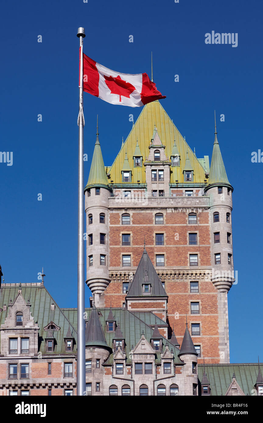 Flying canadian flag hi-res stock photography and images - Alamy