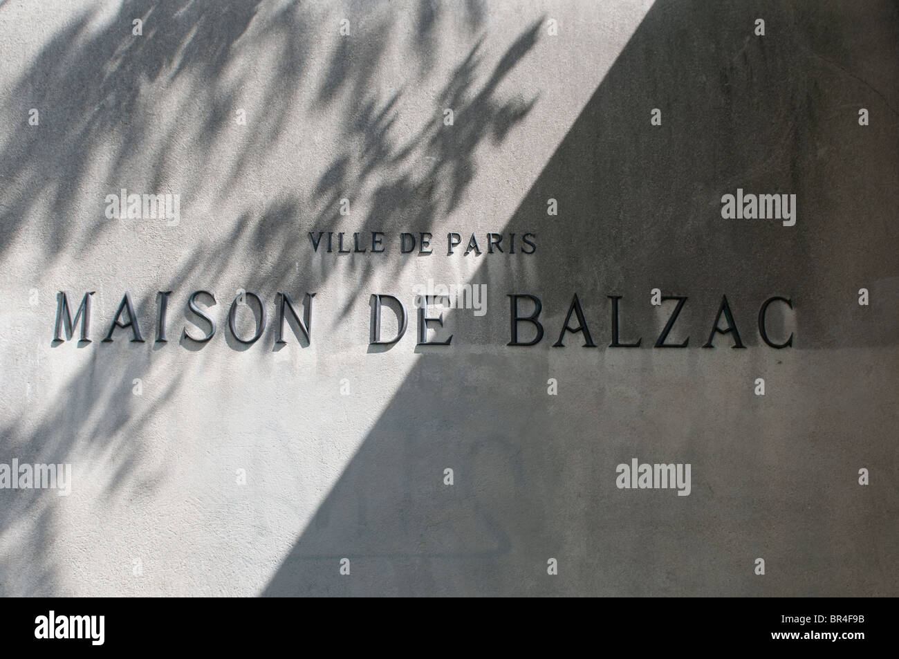 Balzac house paris hi-res stock photography and images - Alamy