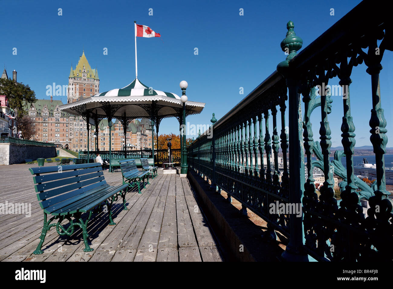 Quebec dufferin terrace hi-res stock photography and images - Alamy