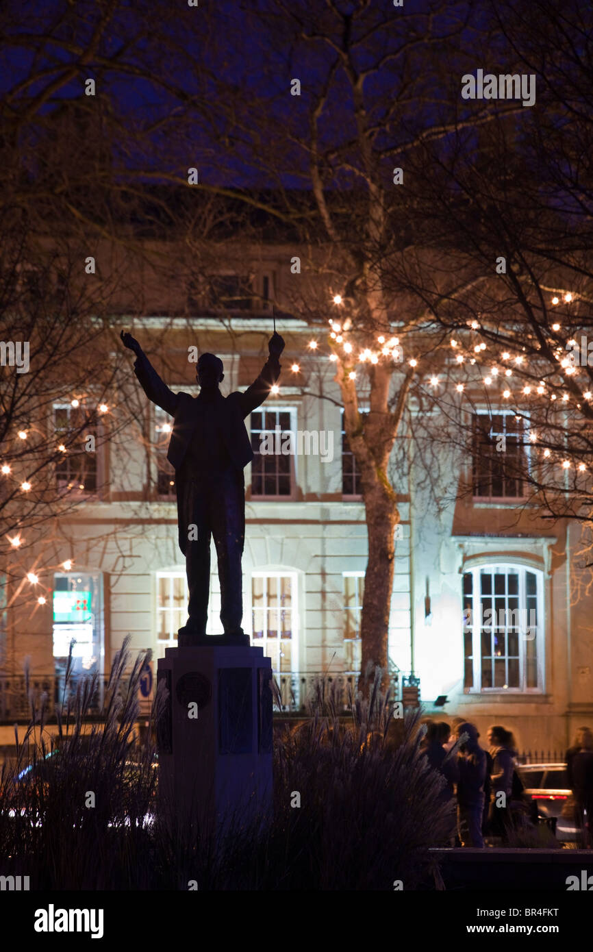 Gustav Holst Statue Cheltenham Stock Photos & Gustav Holst Statue ...