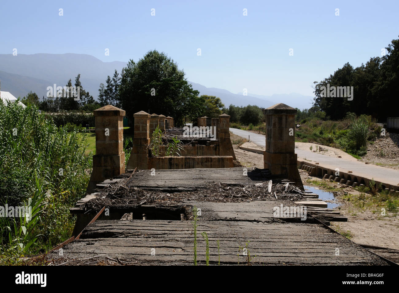 Disused railway bridge passing over the Buffeljags River in the Cape ...