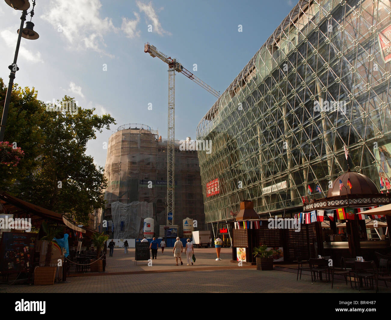 Vaci street hi-res stock photography and images - Alamy