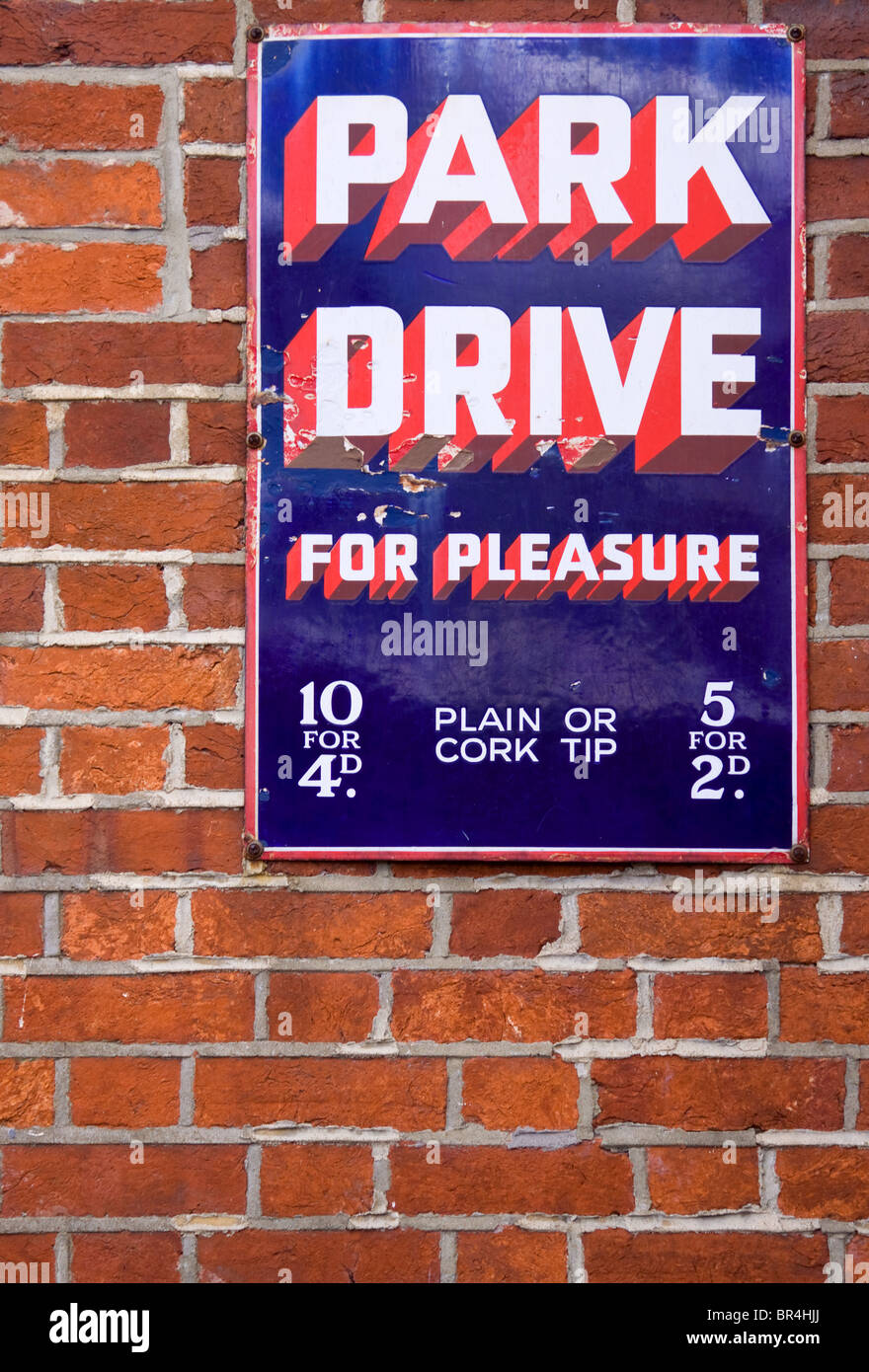Park drive cigarettes hi-res stock photography and images - Alamy