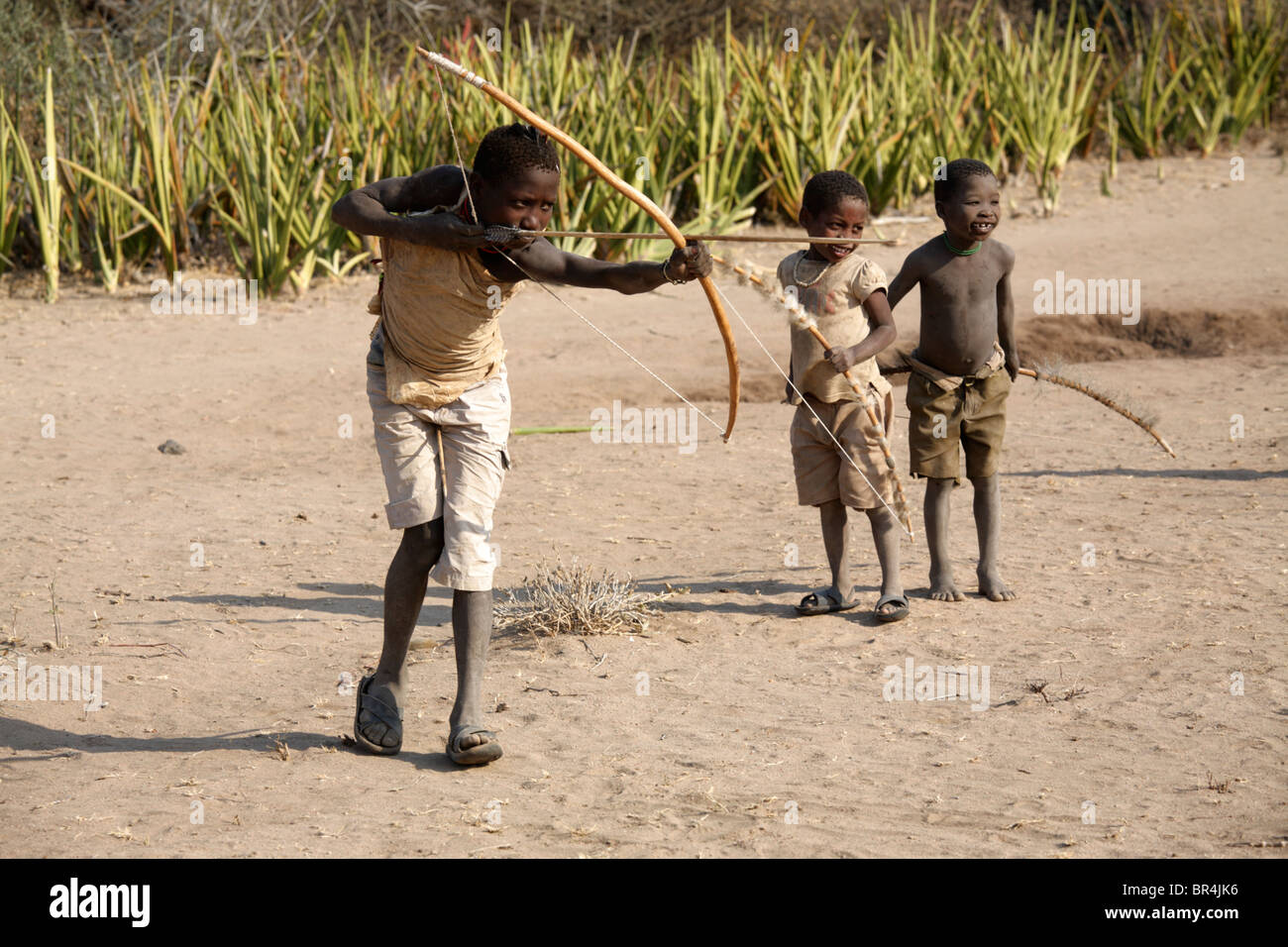 Bushman children hi-res stock photography and images - Alamy