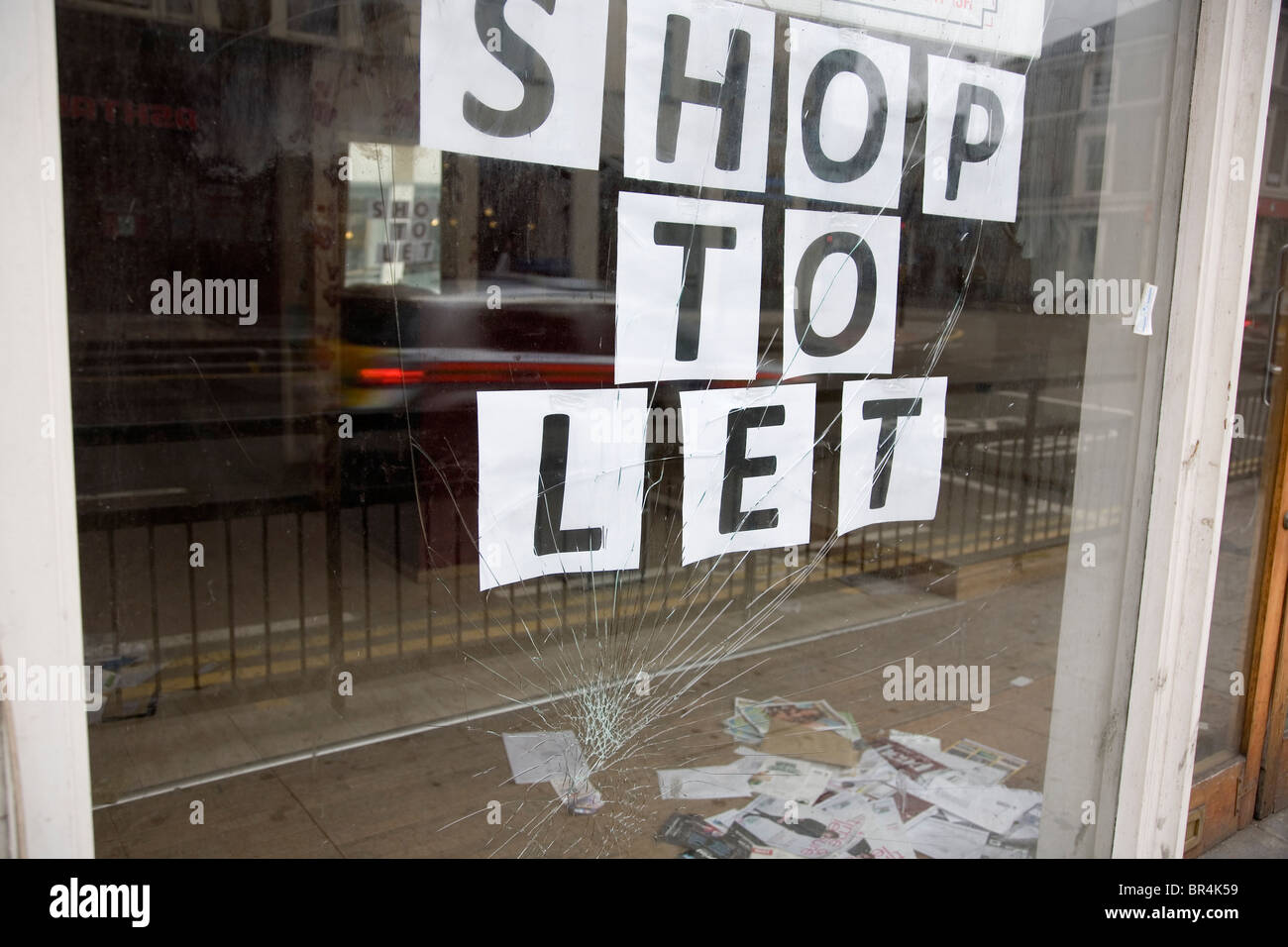 Vacant business premises Stock Photo - Alamy