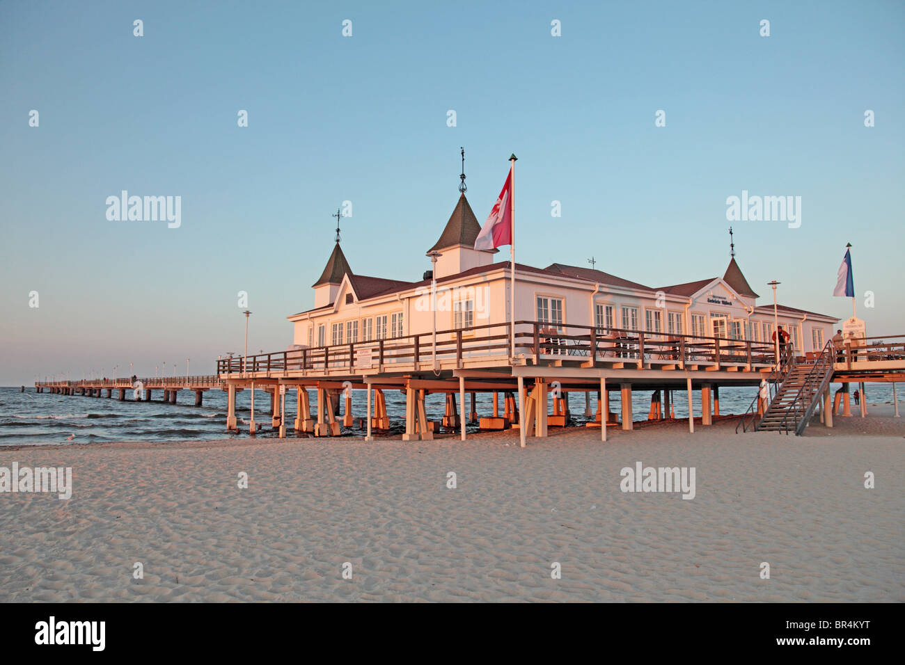 Ahlbeck Beach with pier, Usedom, Germany Stock Photo - Alamy