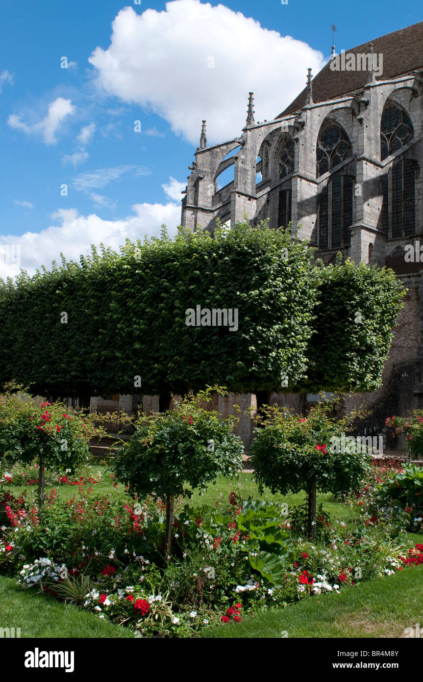 Church St Pierre, Chartres, France Stock Photo - Alamy