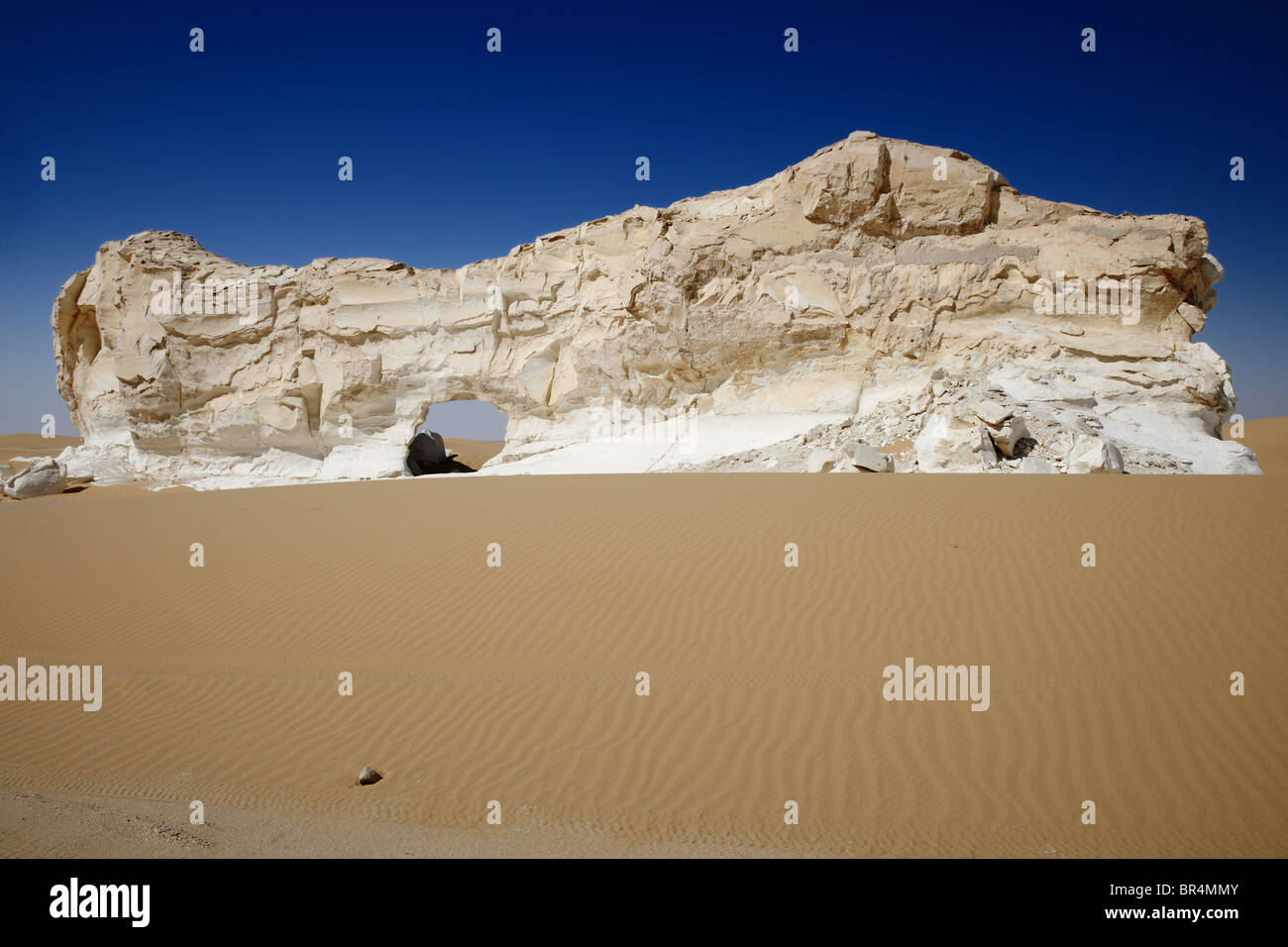 White Desert, Libyan Desert, near el Agabat, Egypt, Africa Stock Photo ...