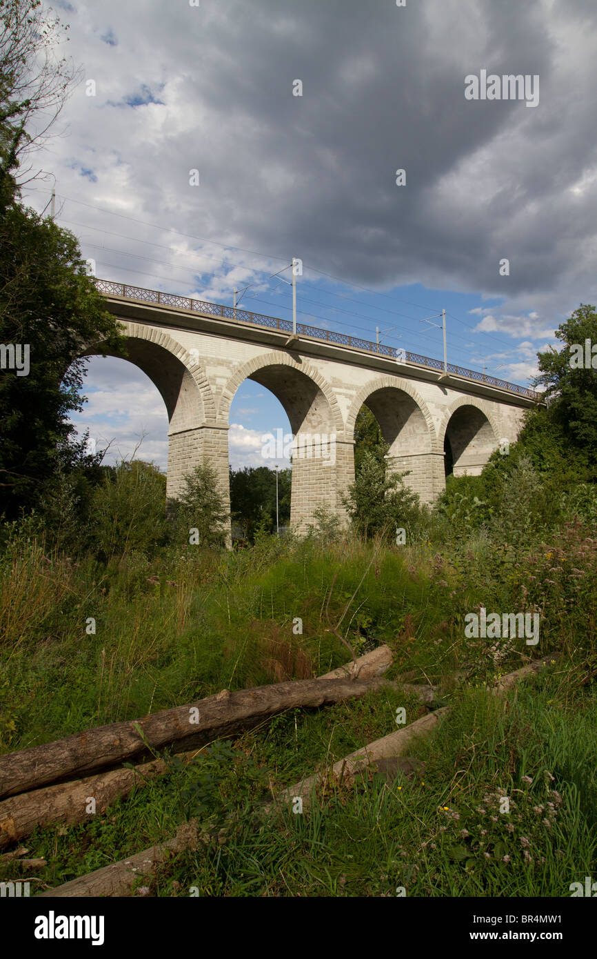 Stone Structure Bridge Stock Photo - Alamy