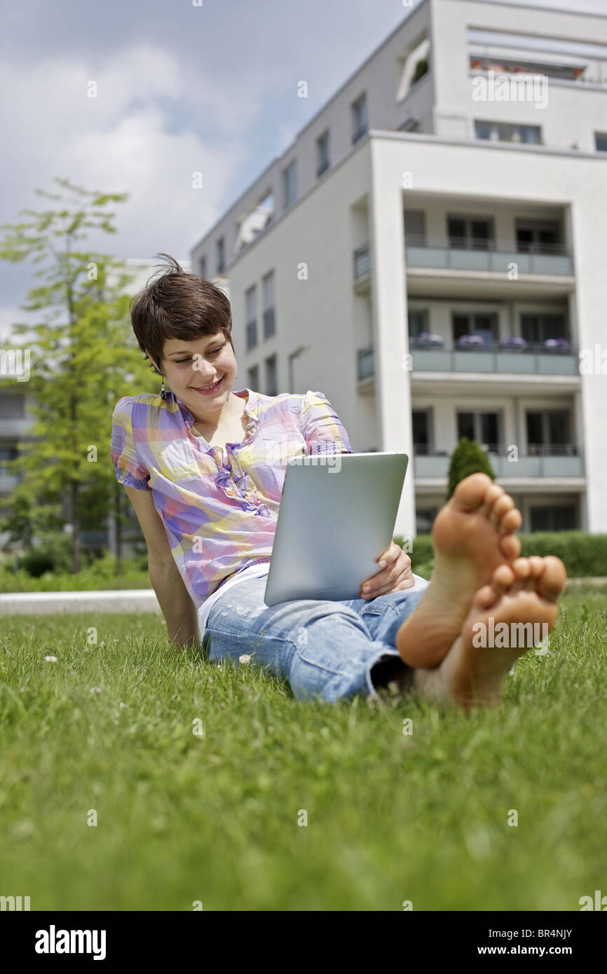 Person using ipad in vertical hi-res stock photography and images - Alamy