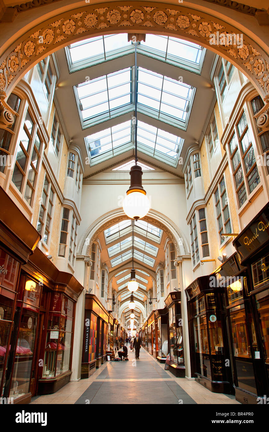 Europe, United Kingdom, England, London, Mayfair district, Burlington ...