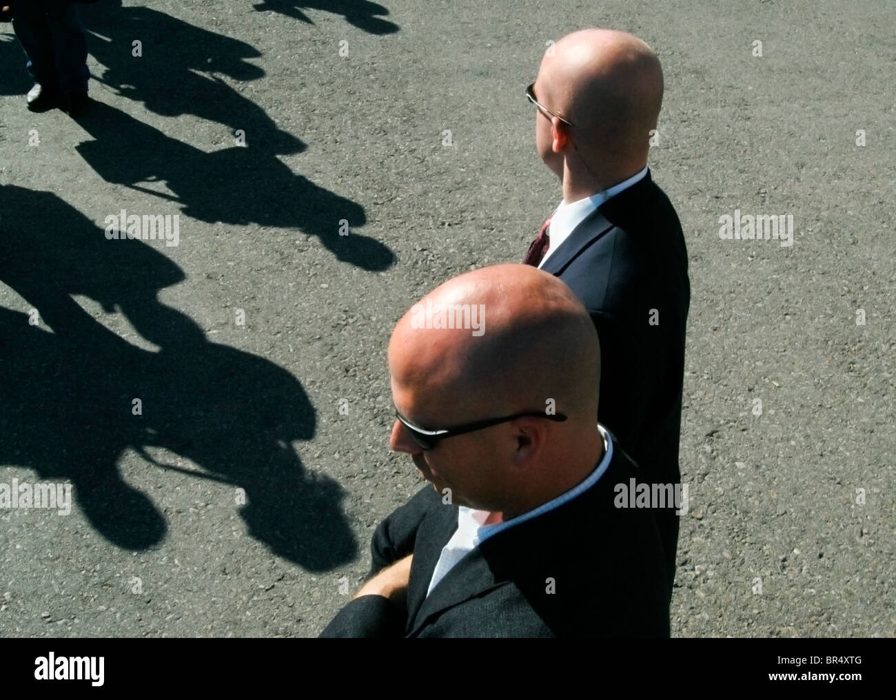 Secret service agents guard the rear entrance to Air Force One as ...