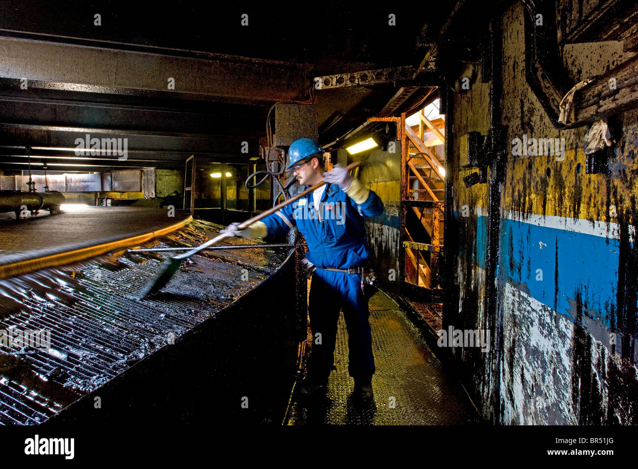 Alberta bitumen hi-res stock photography and images - Alamy