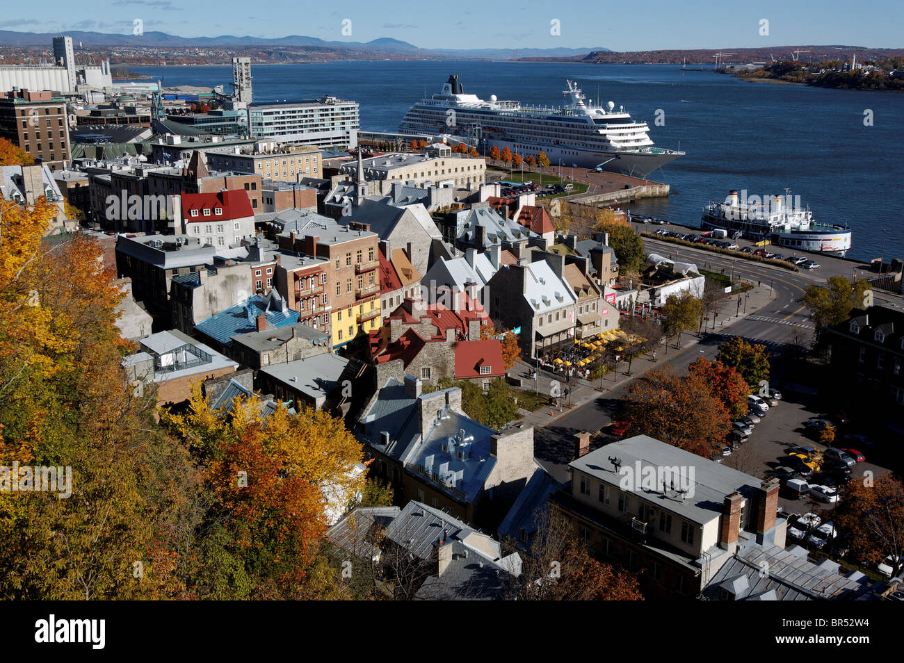 A view over the port and lower town of Quebec City Stock Photo - Alamy