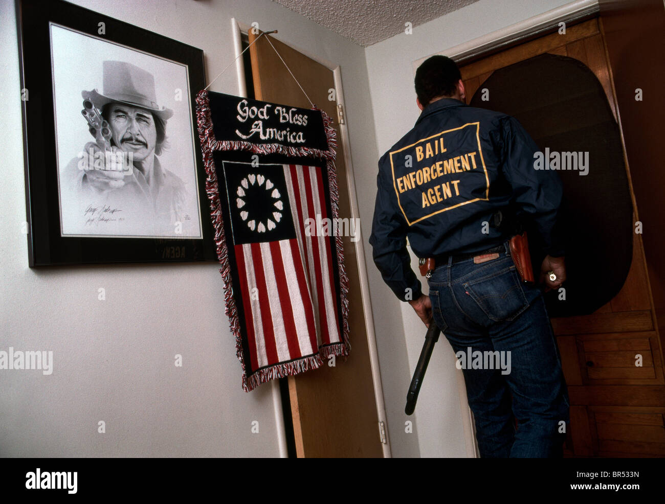 Bounty hunter hi-res stock photography and images - Alamy