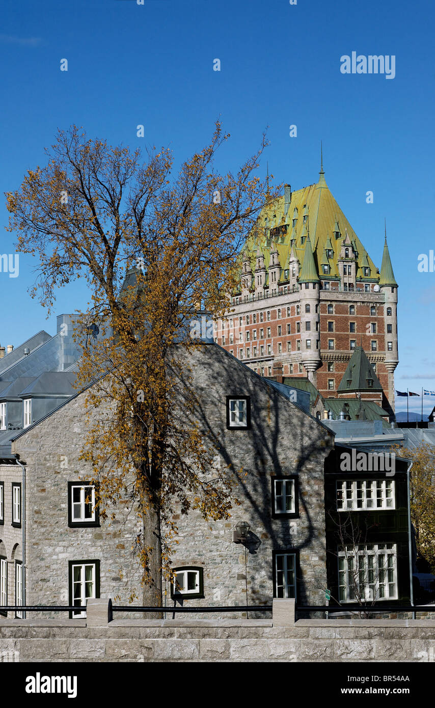 Old house in the old town of quebec city hi-res stock photography and ...