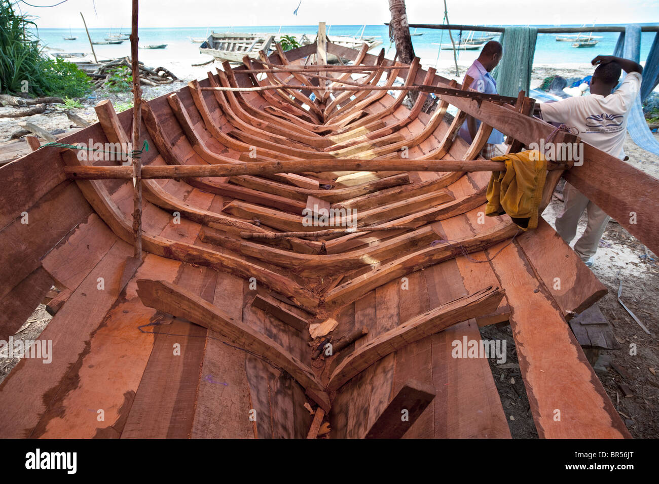 Nungwi, Zanzibar. Dhow Construction, Boat Building. Interior ribs give ...