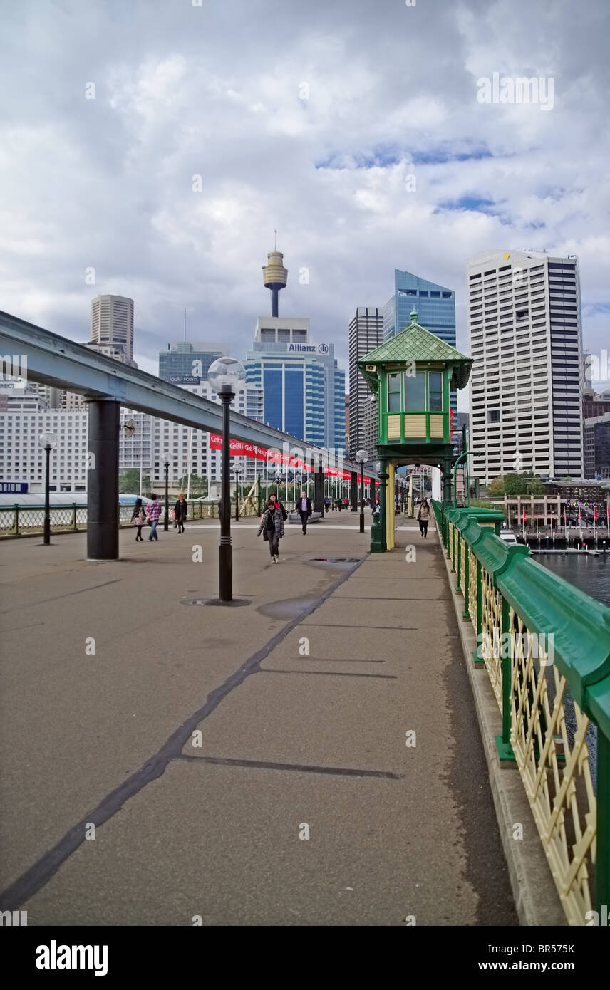 Darling harbour bridge hi-res stock photography and images - Alamy