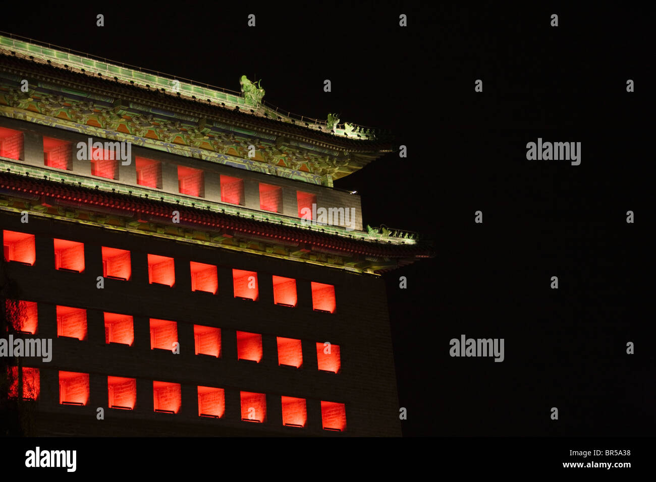 Night view of Deshengmen (Desheng Gate) tower and city wall, Beijing ...